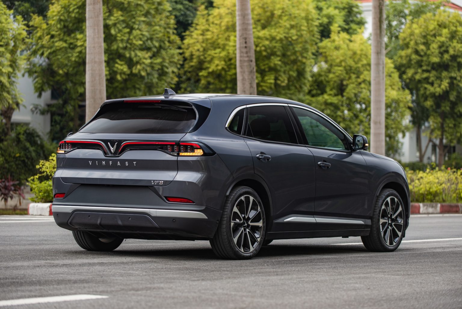 VinFast Smartphone App Integration - Top EV Technology